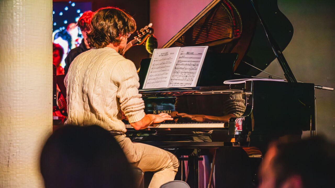 Studentproof Swing Sessions - MgE - Muziekgebouw Eindhoven